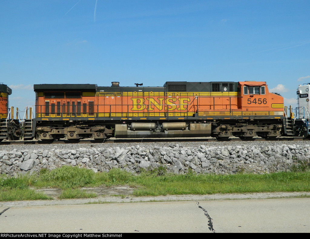 BNSF 5456